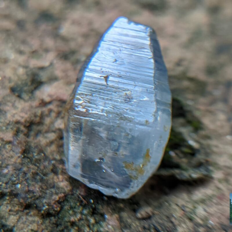 CEYLON NATURAL HEATING SAPPHIRE CRYSTAL "GEUDA ( DUM GAL )" glass body ...