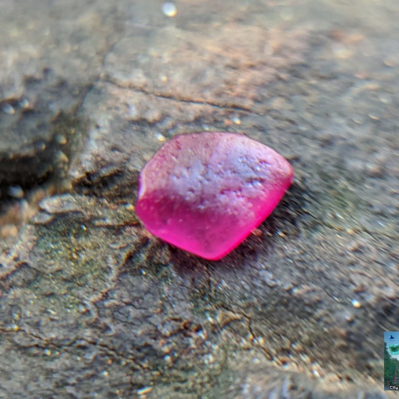 Ceylon Natural Ruby & Padparadscha Sapphire Rough Gemstones ( Sri ...
