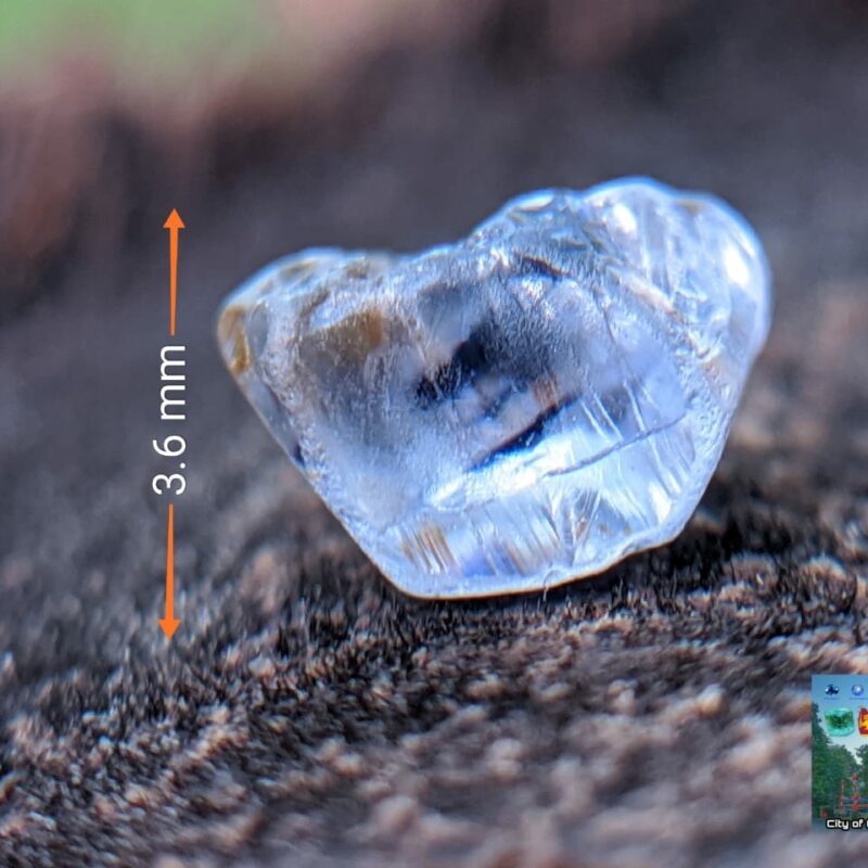 ඔට්ටු Ceylon Natural Heating Sapphire Rough Stone " Athul ottu"