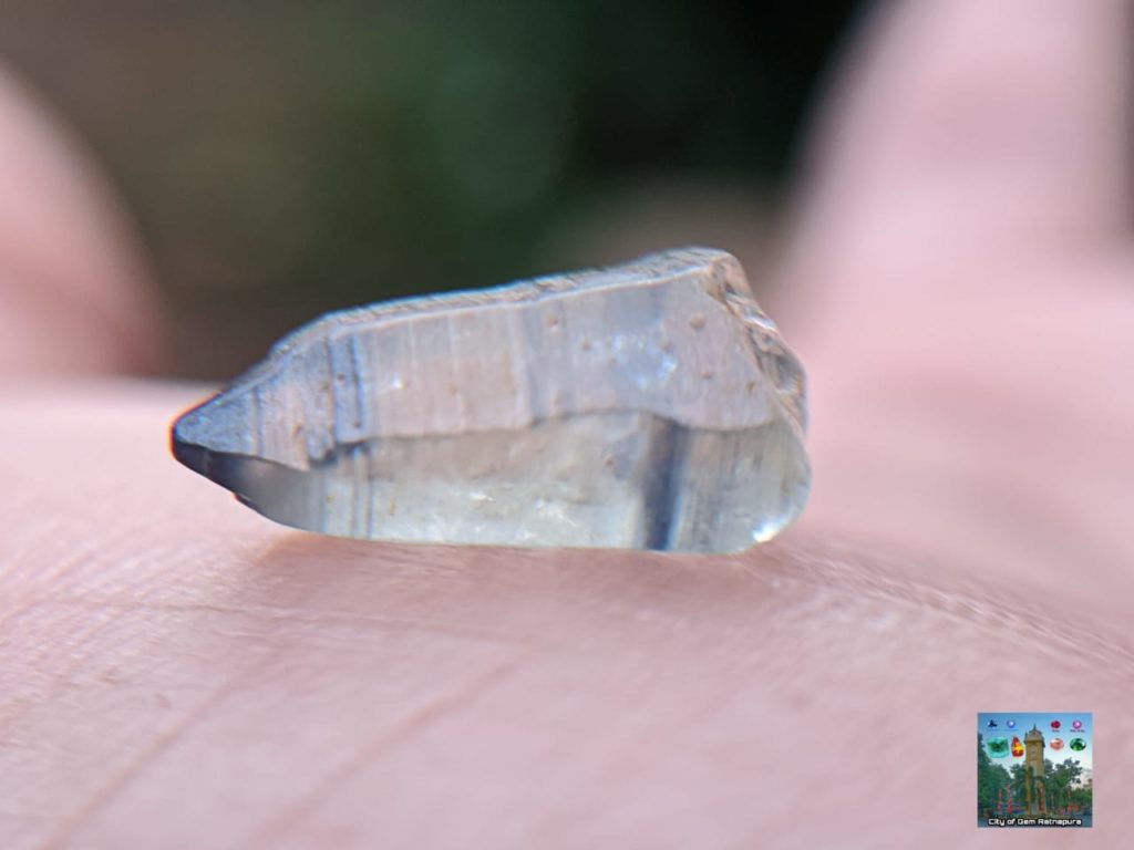 Ceylon Natural Heating Sapphire "ottu" Crystal