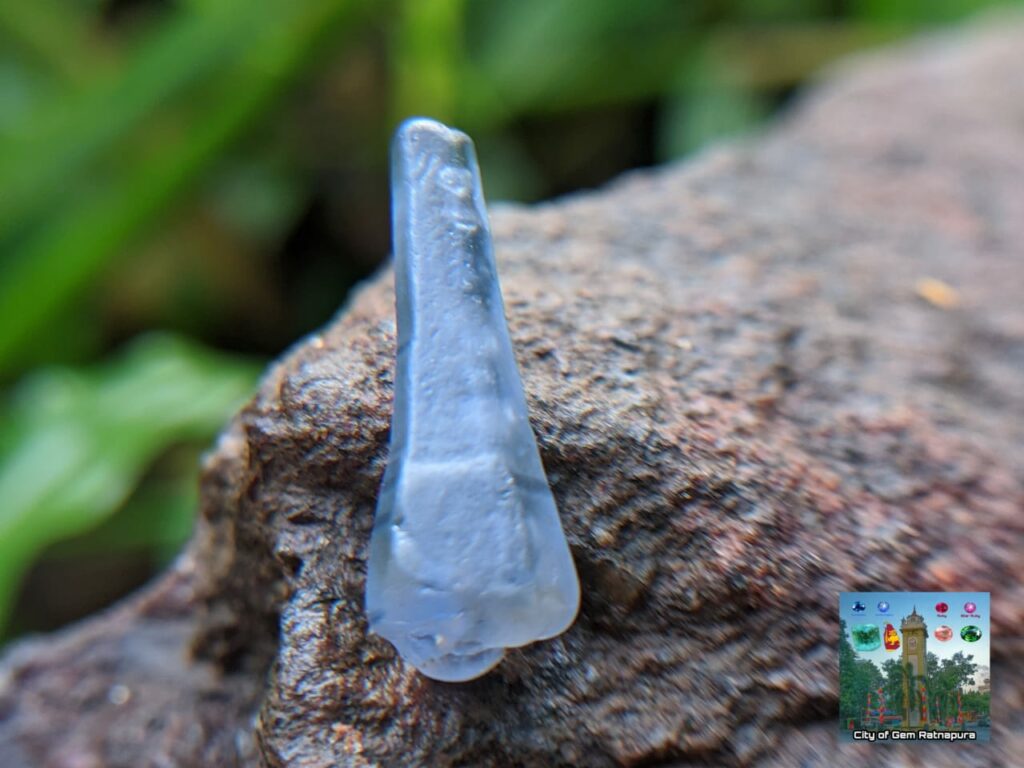 NATURAL HEATING SAPPHIRE CRYSTAL "Ottu Crystal"