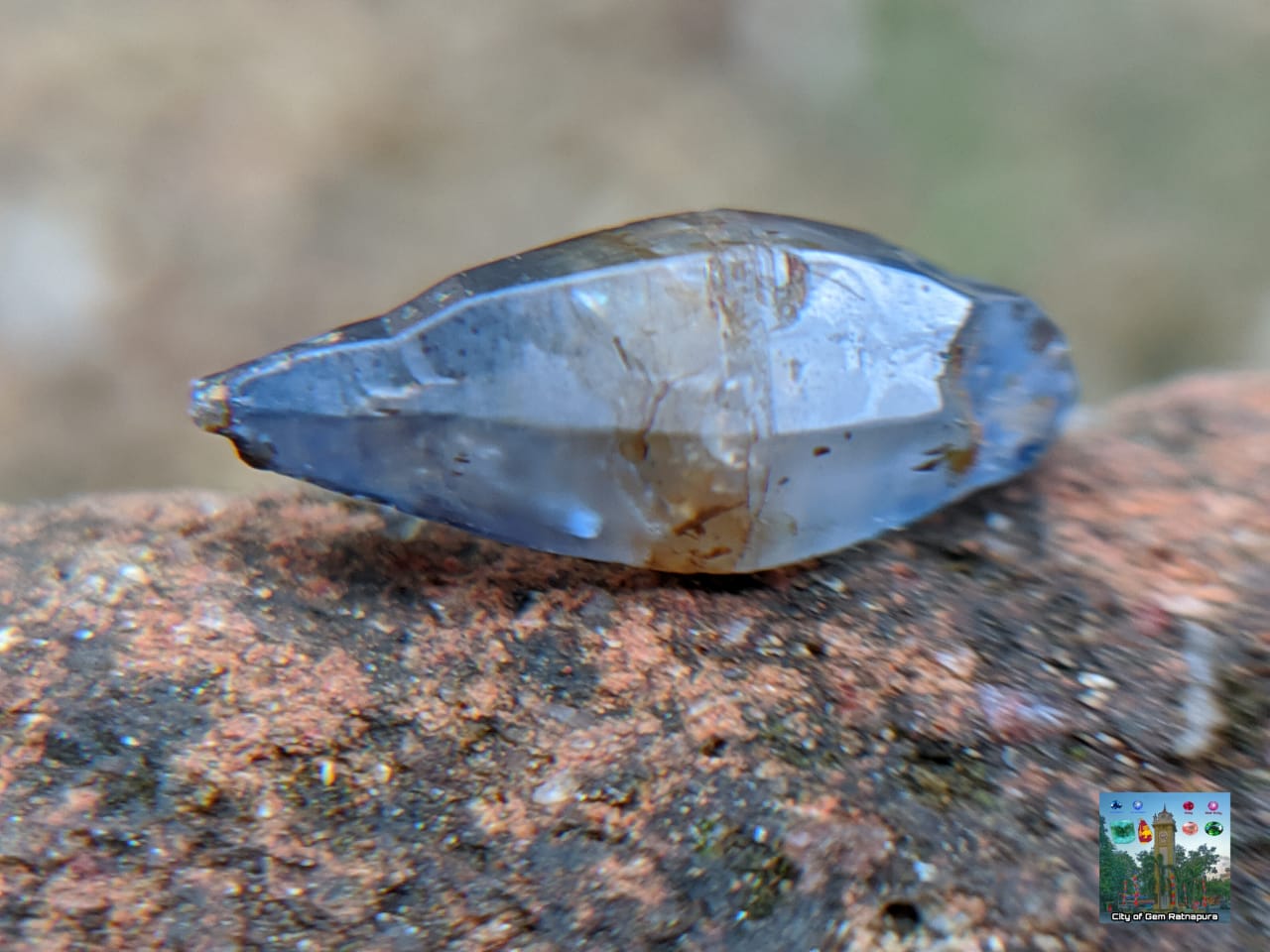 CEYLON NATURAL LIGHT BLUE HEATING SAPPHIRE CRYSTAL "GEUDA ( DUM GAL ...