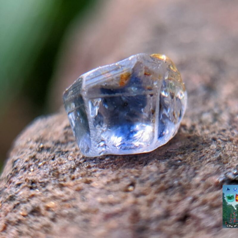 ඔට්ටු Ceylon Natural Heating Sapphire Rough Stone " Athul ottu"