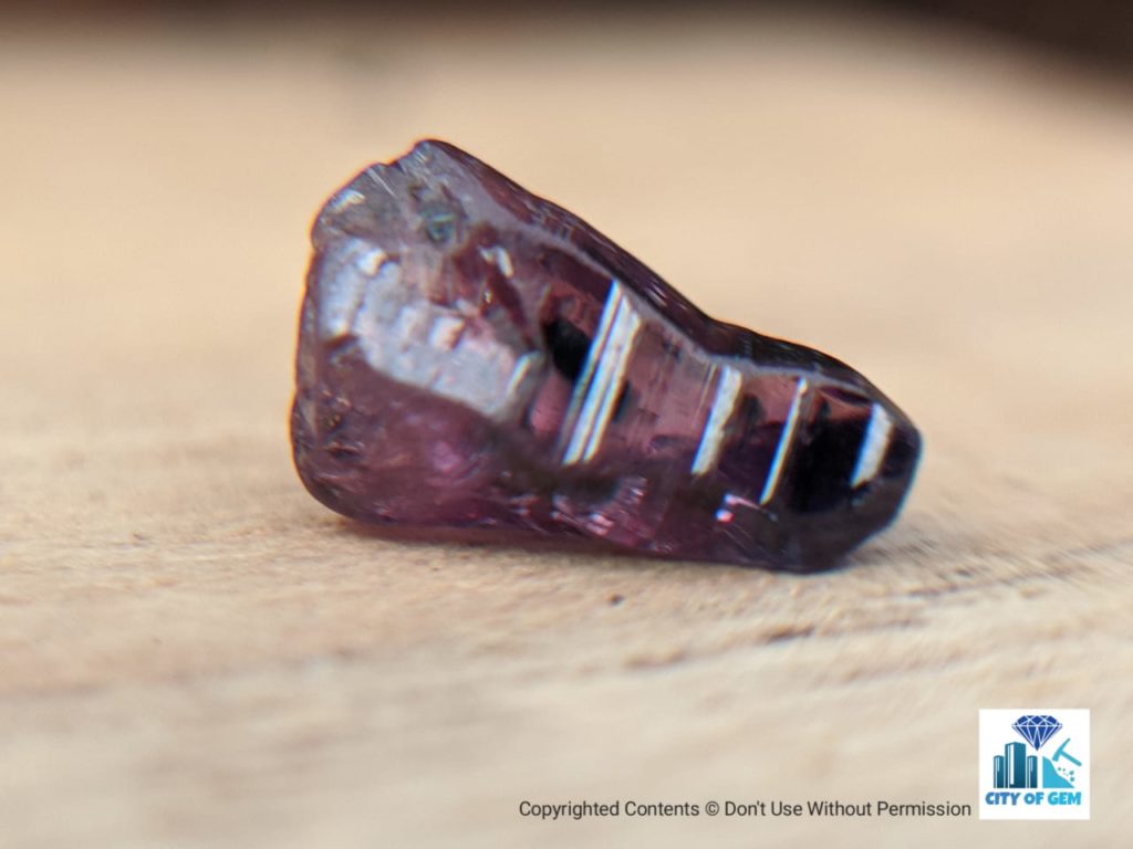 Ceylon Natural Heating Sapphires "Rathu Ottu" ( shiny glass body half ...