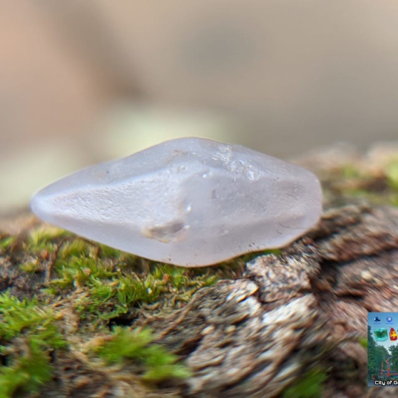 Ceylon Natural Sapphire "geuda" Crystal ( not for cutting and polishing ) -