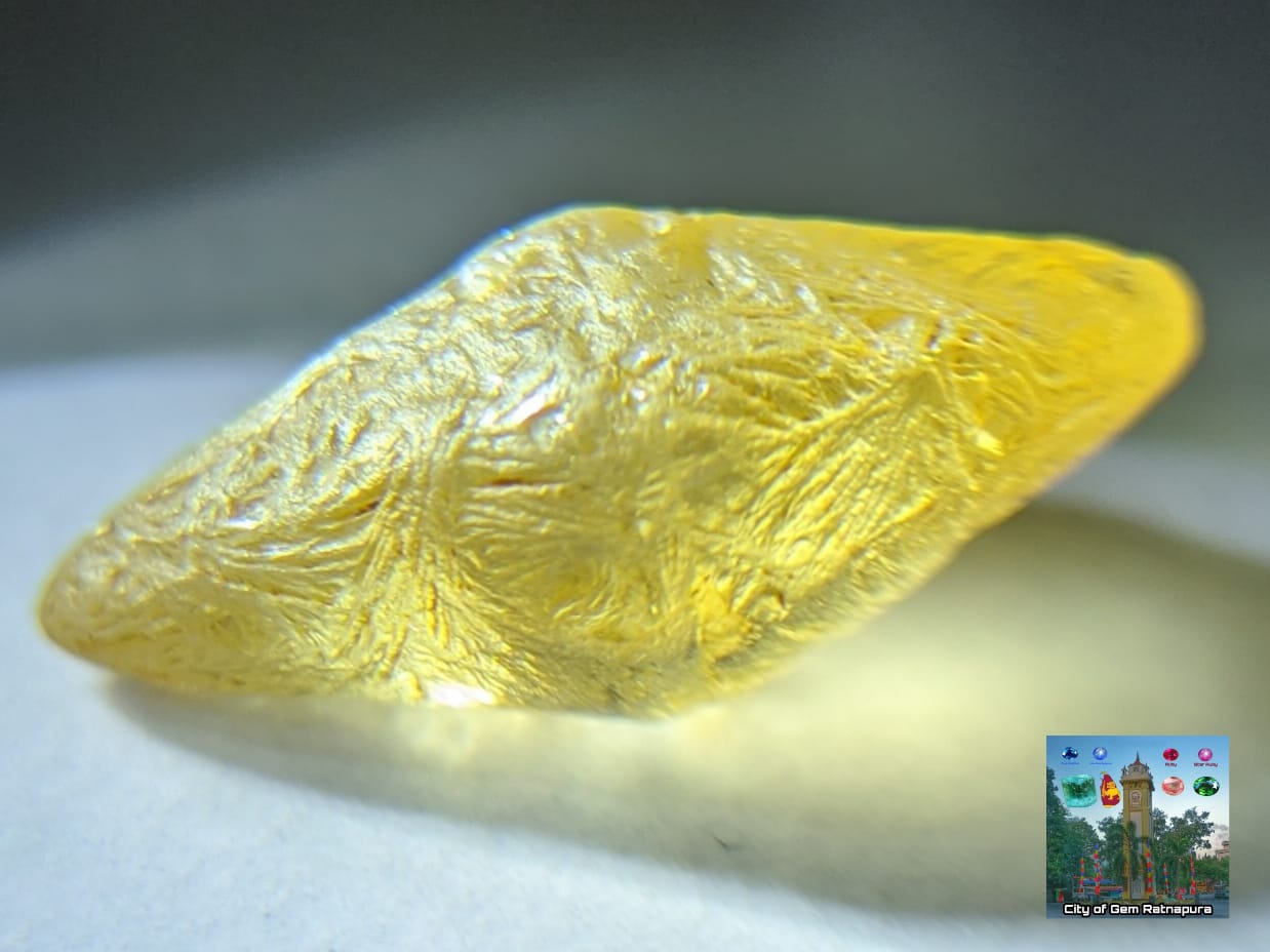 Ceylon Natural Yellow Sapphire Alluvial Crystal with Amazing Natural ...