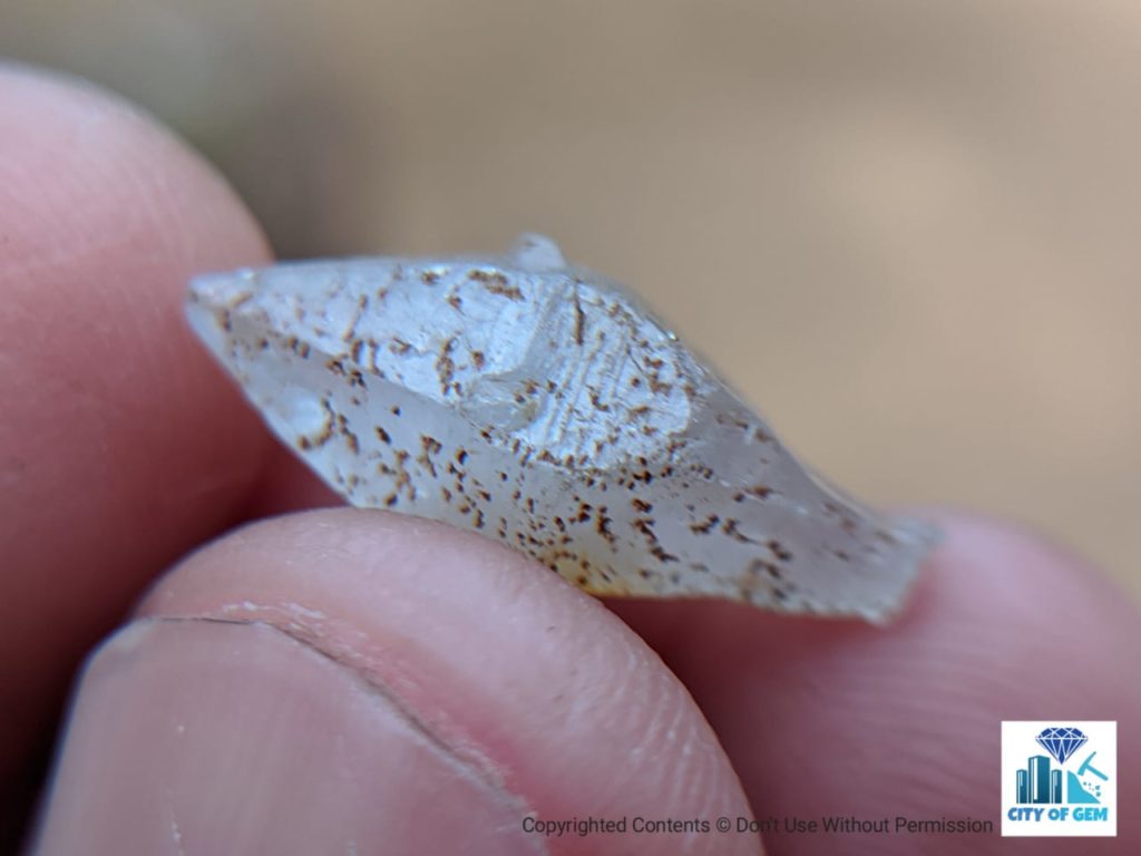 Ceylon Natural "geuda" Heating Sapphire Crystal