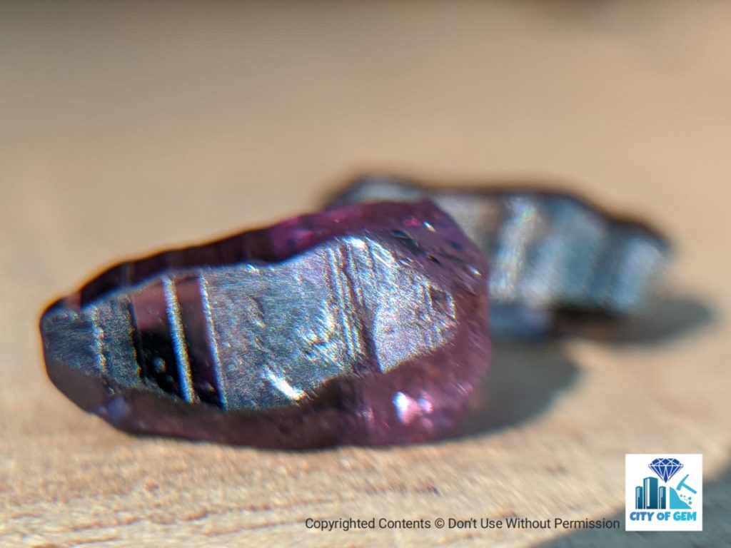 Ceylon Natural Heating Sapphires "Rathu Ottu" ( shiny glass body half ...