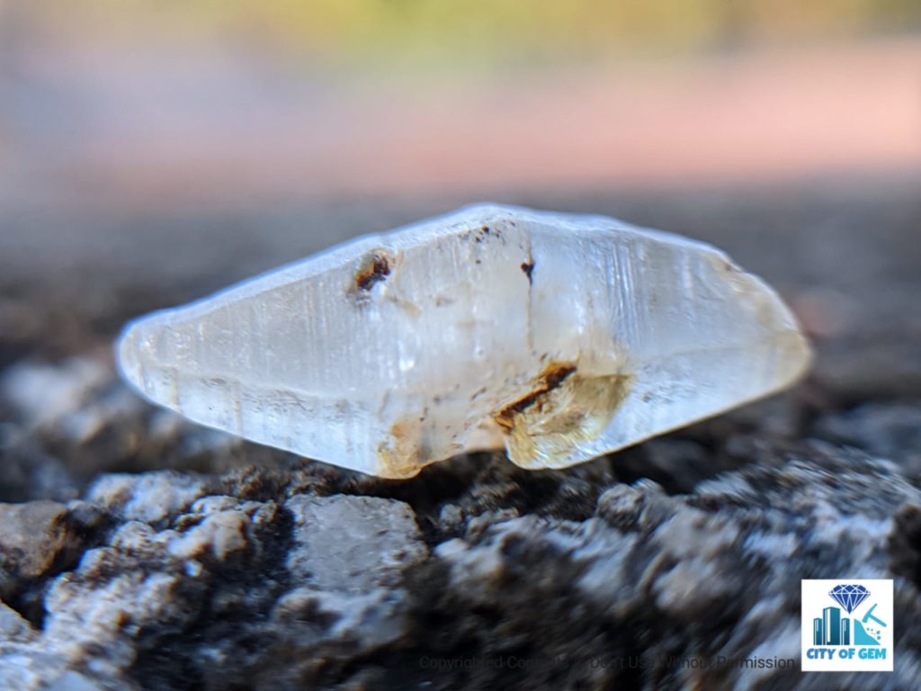 Ceylon Natural Colourless Sapphire Crystal ( Rough Glass Body ) -