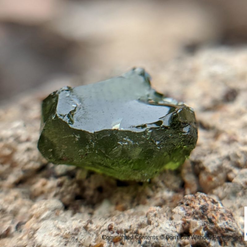 Ceylon Natural Green Zircon Rough Gemstones (Glass body - Forest Green ...