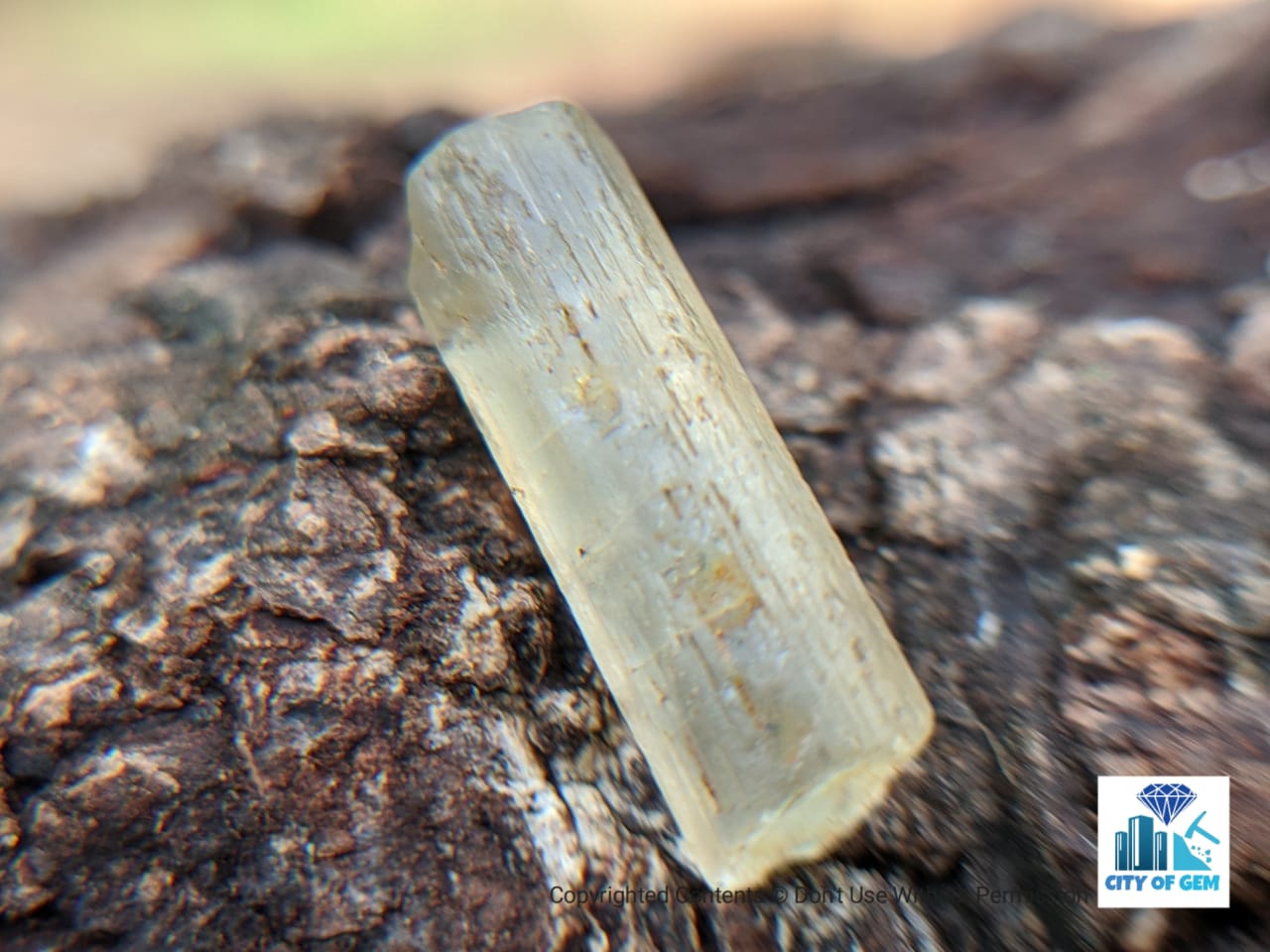 Ceylon Natural Beryl Crystal