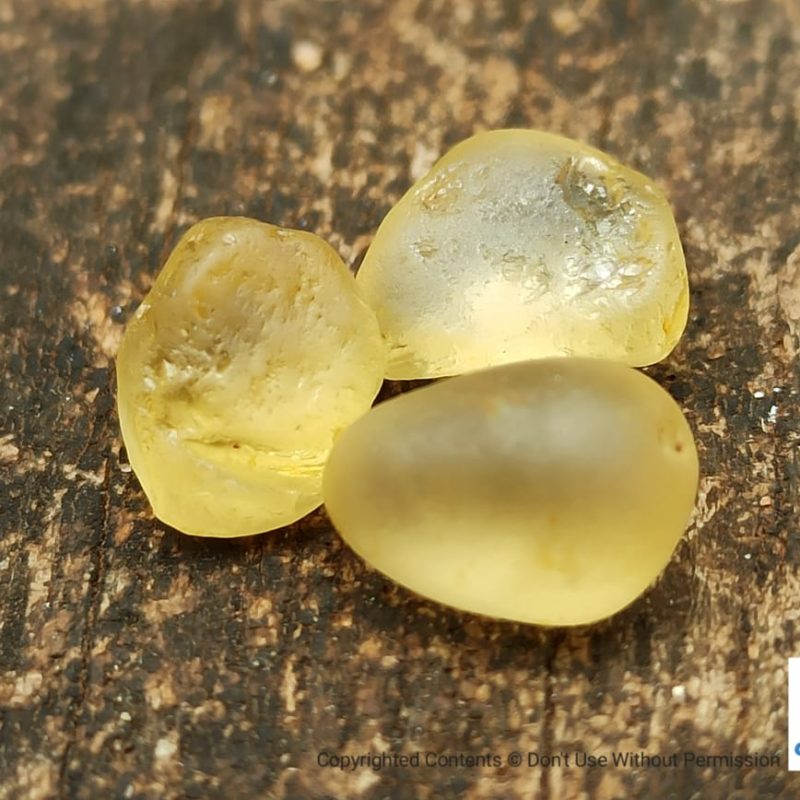 CEYLON NATURAL YELLOW SAPPHIRE ROUGH GEMSTONES