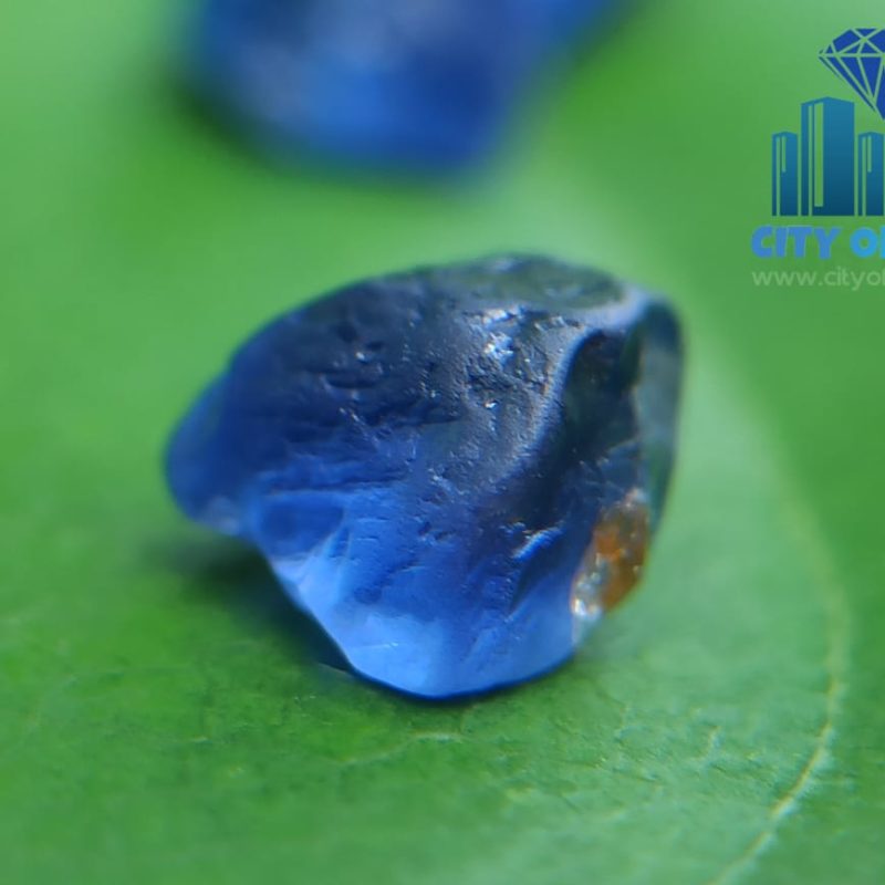 Best Quality Natural Royal Blue Sapphire Rough Gemstones from Famous ...