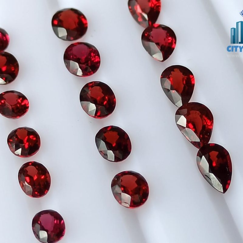 Natural Fine Quality Garnet Oval and Pear Shape Gemstones Lot
