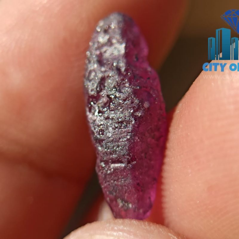 Different Colours of Ceylon Natural Sapphire Crystals with alluvial ...