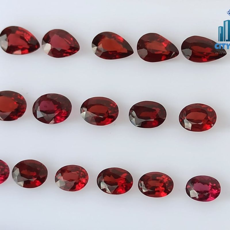 Natural Fine Quality Garnet Oval and Pear Shape Gemstones Lot