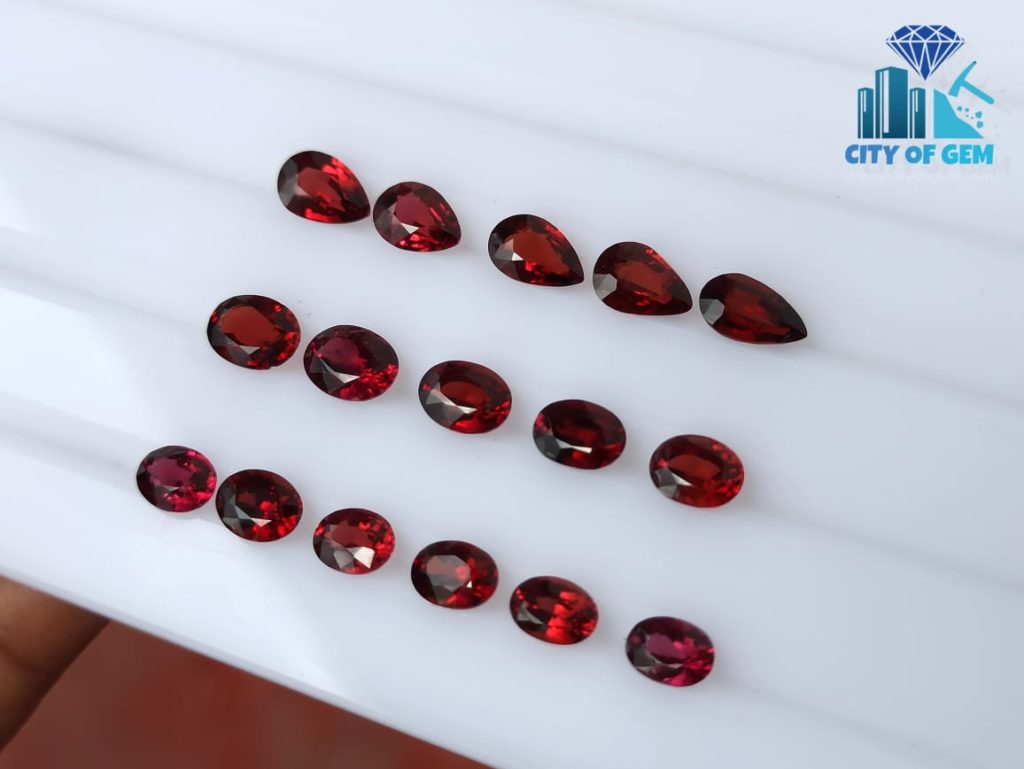 Natural Fine Quality Garnet Oval and Pear Shape Gemstones Lot