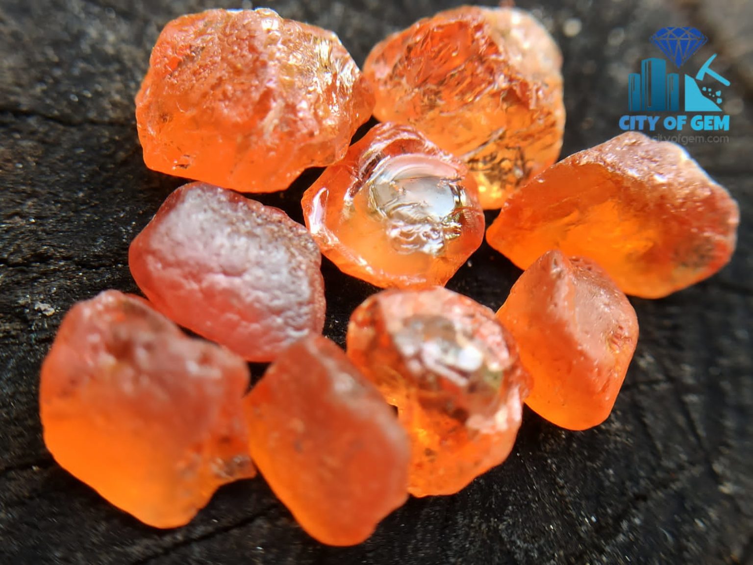 Natural Spessartite Garnet Rough Gemstones