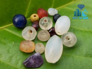 Ancient Necklace Beads from Sri Lanka "mukkaru stones"
