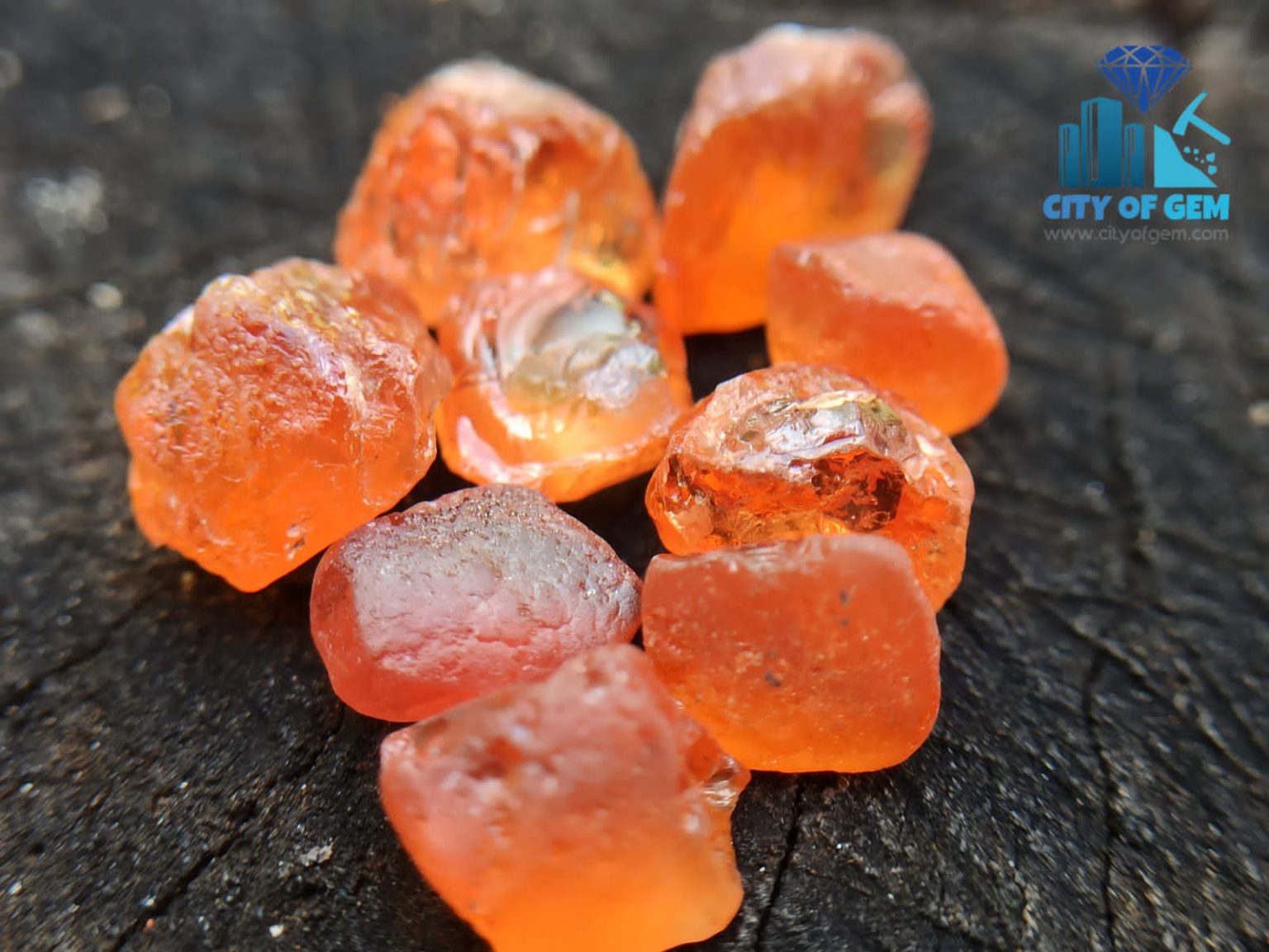 Natural Spessartite Garnet Rough Gemstones