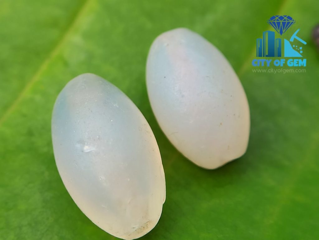 Ancient Necklace Beads from Sri Lanka "mukkaru stones"