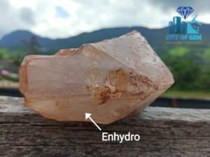 Ceylon Natural Enhydro Quartz Crystal - Visible moving gass bubble