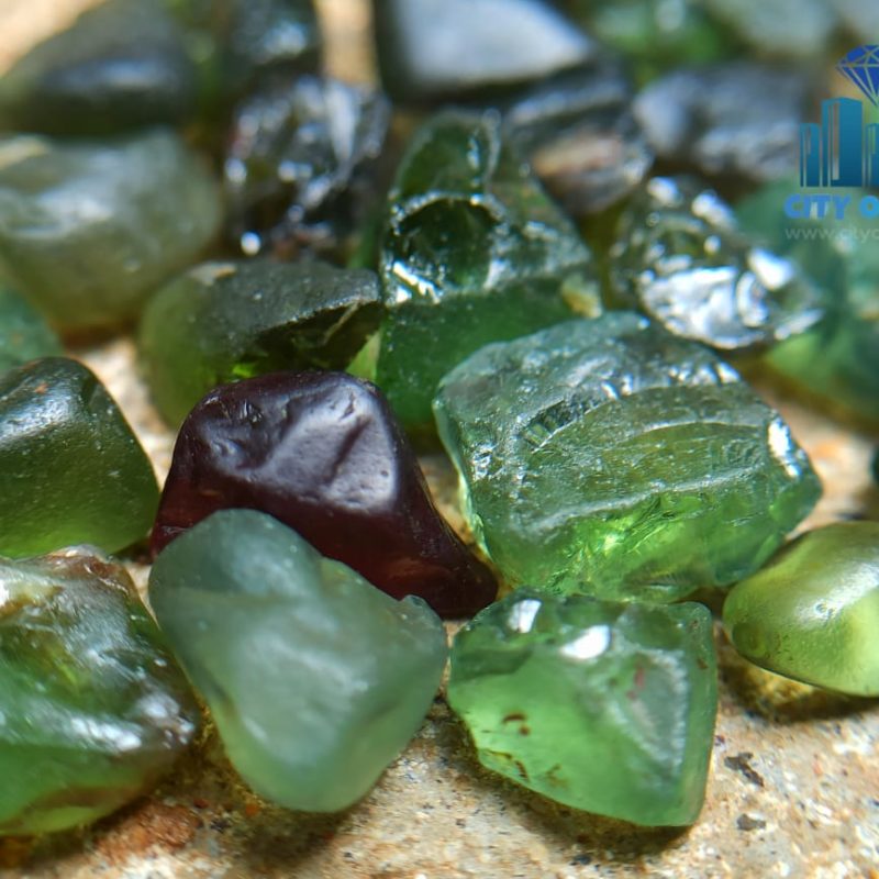 CEYLON NATURAL GREEN ZIRCON FACET GRADE ROUGH COLLECTION
