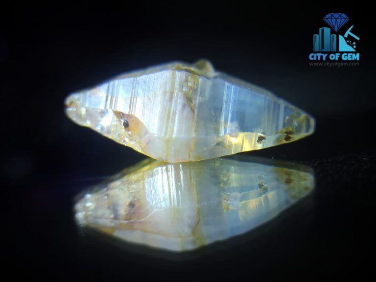 Natural Double Terminated Bipyramidal Geuda Sapphire Complete Crystal