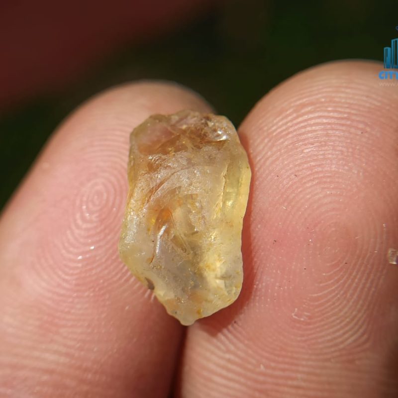 Natural Heating Grade Yellow Sapphire Rough Gemstone - Facet Grade