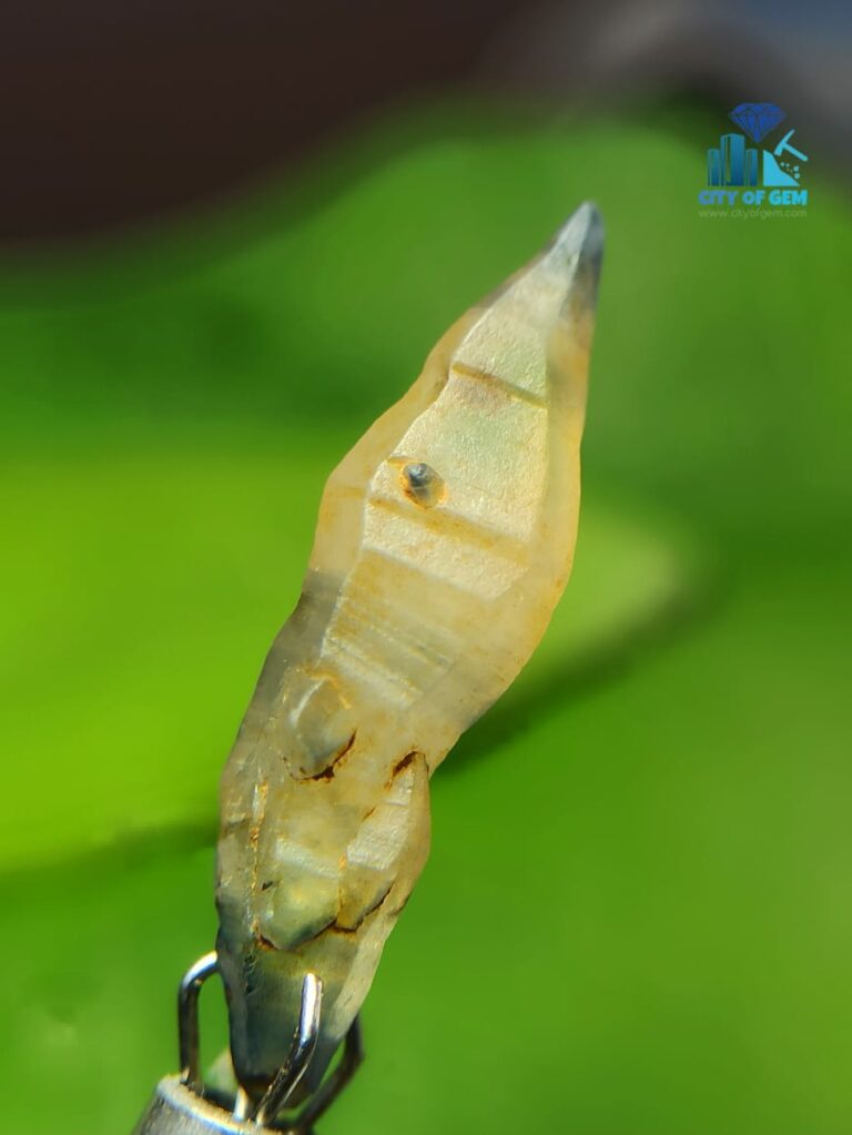 Ceylon Natural Bi-color Sapphire Complete Crystal - Wedding Stone ...