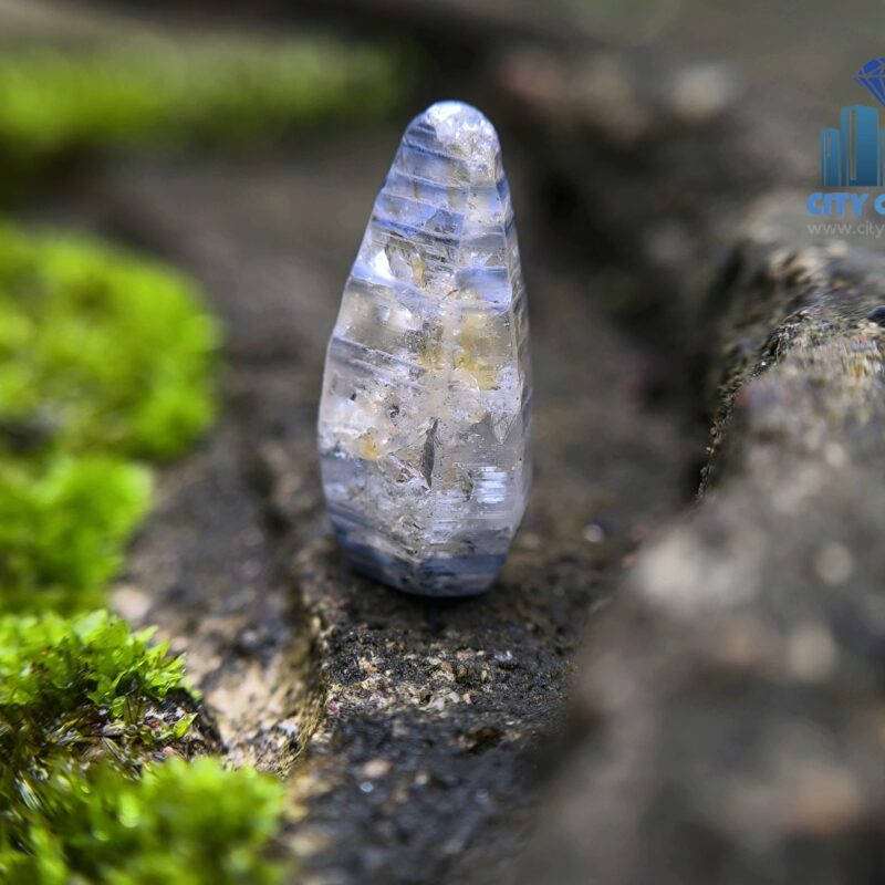 Ceylon Natural Bi-color Sapphire Complete Crystal